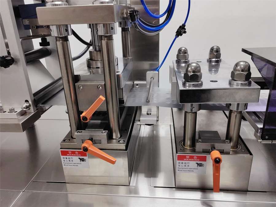 How to install blister packaging machine mold in 3 minutes? - Hunan ...